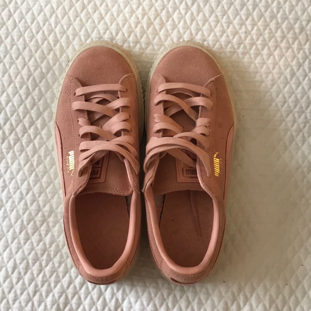 Pink Puma Sneakers - Gem